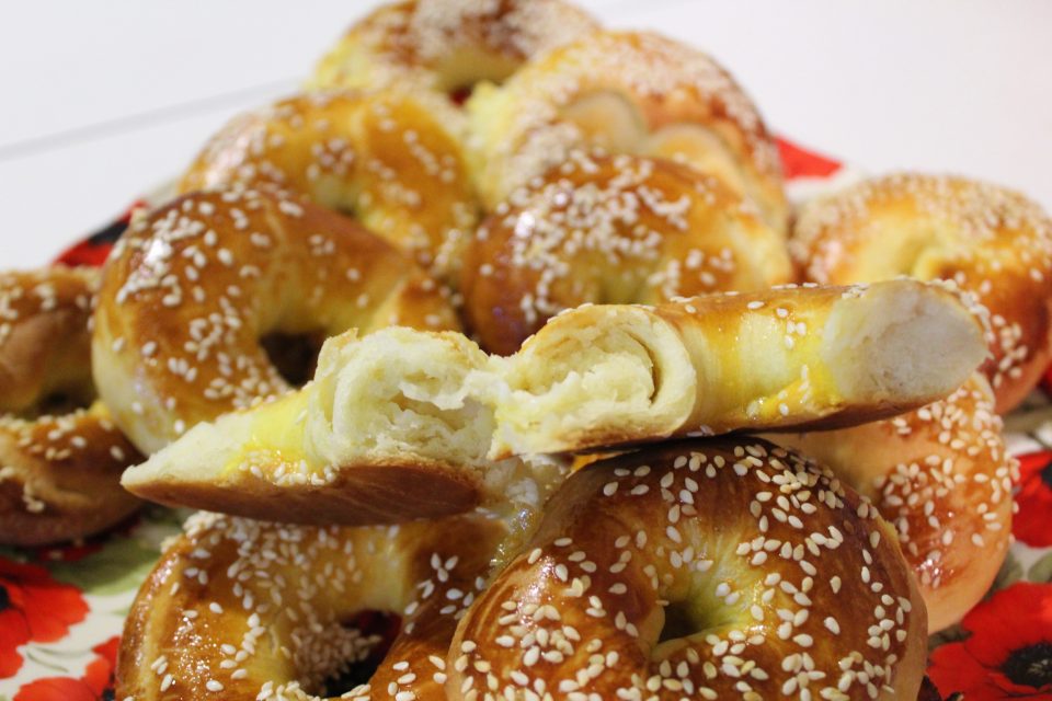 Zemička (bagel, djevrek) punjena kozijim ševr sirom – probalasam.com